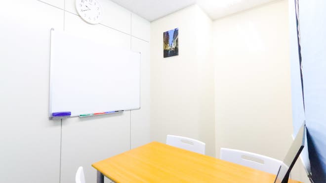 【秋葉原駅徒歩1分!会議室!4名】モニター・WiFi・有線LAN無料!高速光!毎日清掃!ふれあい貸し会議室 秋葉原No72の写真2