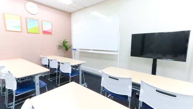 【秋葉原駅徒歩1分!10名】大型モニター・WiFi・有線LAN無料!高速光!毎日清掃!ふれあい貸し会議室 秋葉原No71の写真1