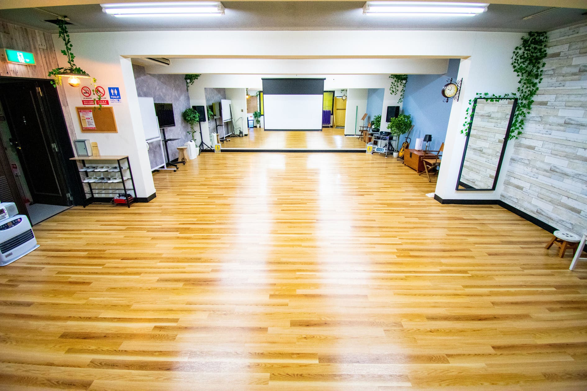 地域最大！約70㎡の大型スペース。ダンス・ヨガ・結婚式の余興練習・撮影・配信・会議・ワークショップ・セミナーなど多目的に利用可能の写真12