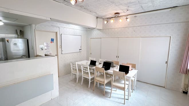 ⭐️65型のモニター(無料)⭐️ミーティングや打ち合わせに嬉しいコーヒー飲み放題の写真6