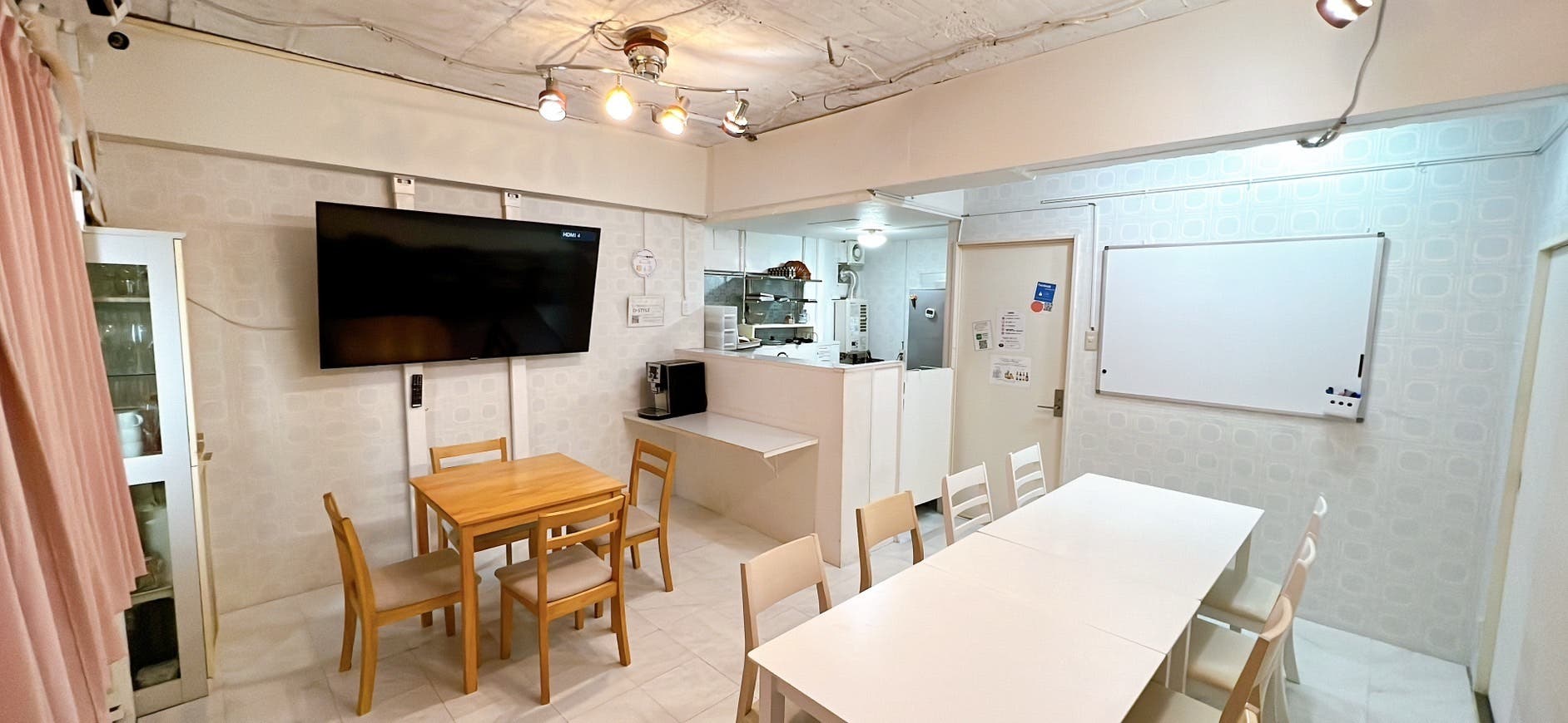 ⭐️65型のモニター（無料）⭐️ミーティングや打ち合わせに嬉しいコーヒー飲み放題の写真7