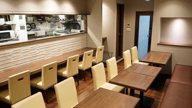 ★キッチン設備充実★レストランバー/WiFi、電源、PJ完備でセミナーや、歓送迎会、動画撮影も◎の写真1