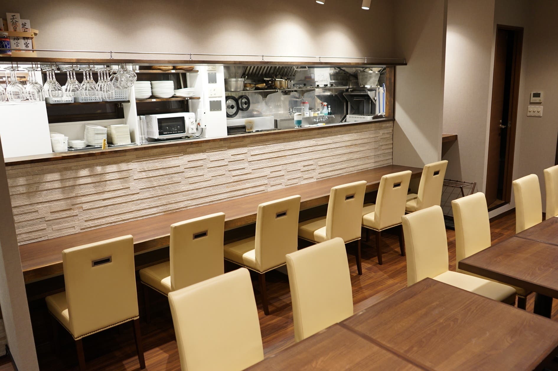 ★キッチン設備充実★レストランバー/WiFi、電源、PJ完備でセミナーや、歓送迎会、動画撮影も◎の写真6