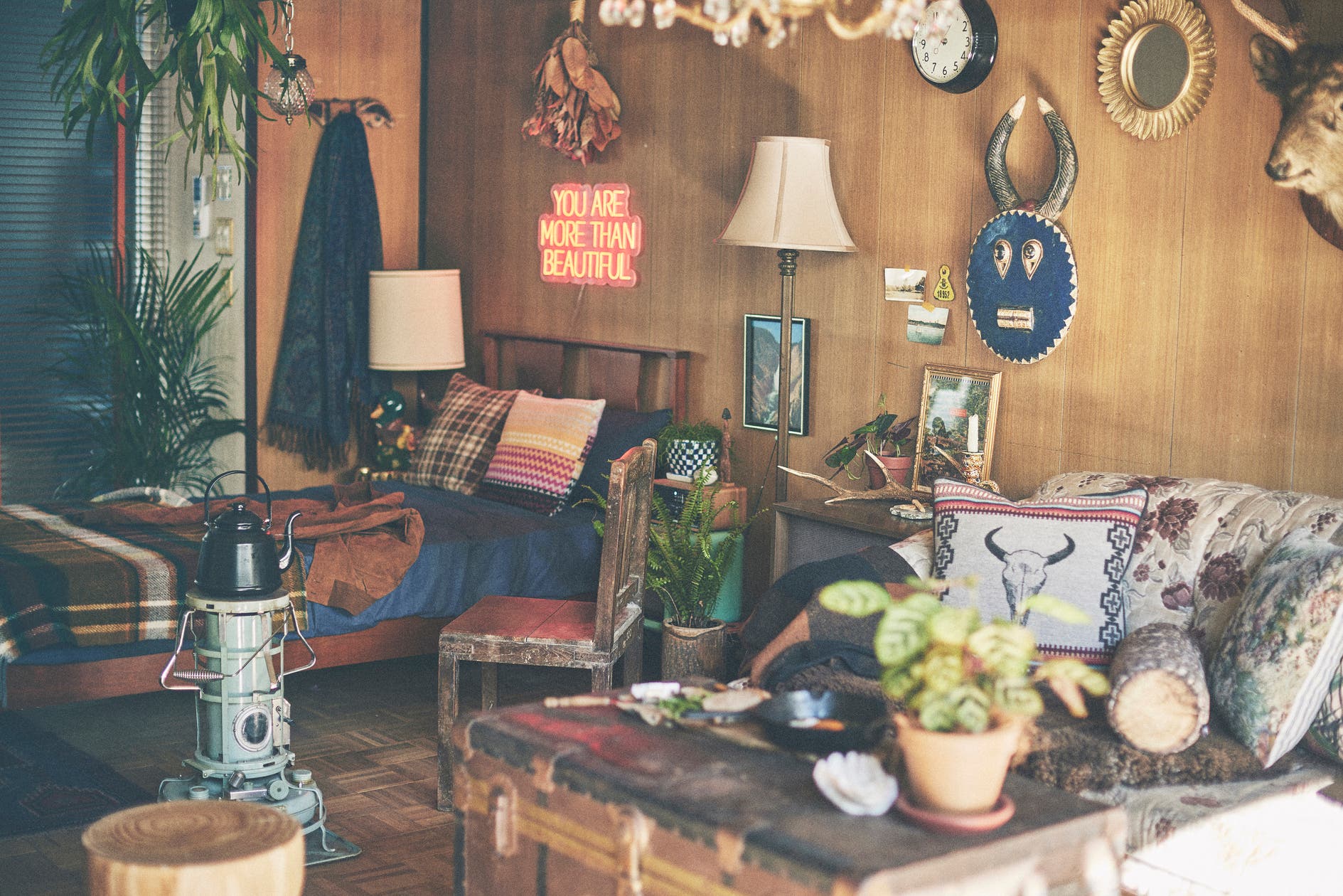 【三軒茶屋駅徒歩2分】CM、MV、商品撮影に。生活感とフォトジェニックを兼ね備えた、都会の小さな山小屋風スタジオの写真11