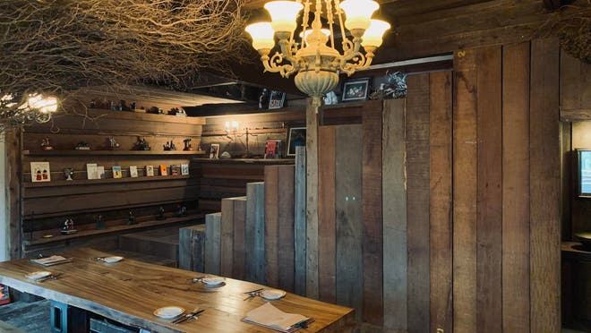 古材 アンティーク レトロ 木 噴水 無垢材 レンガ シャンデリア 雑貨の写真2