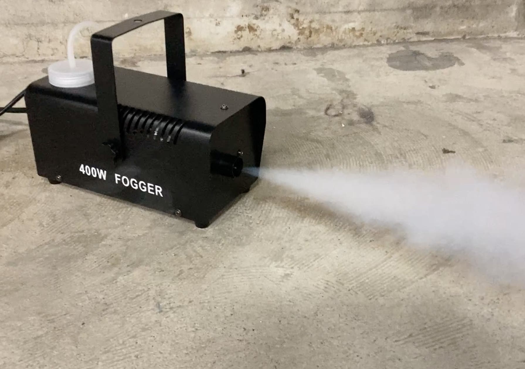 スモークマシンレンタルの画像1