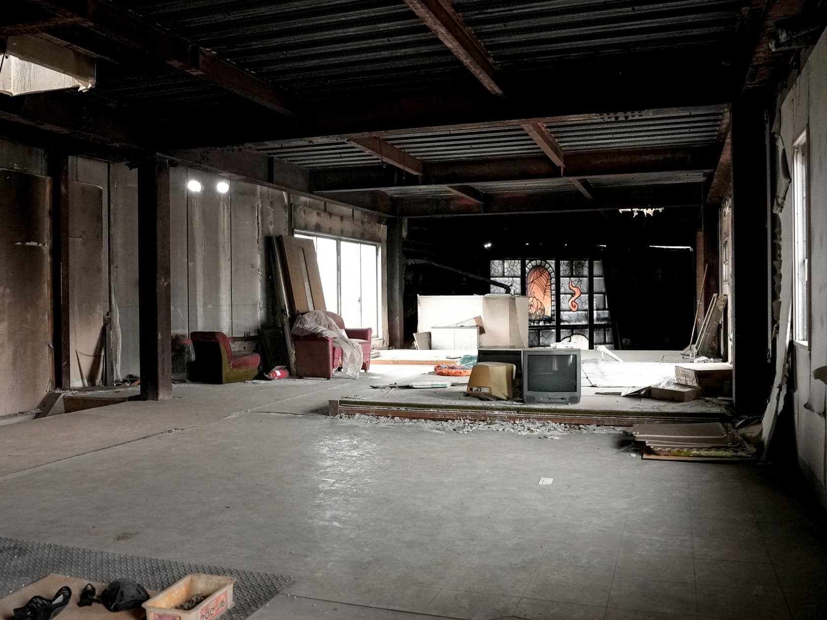撮影向き！天井まで高さのある３階建廃墟！茨城県南部の写真6