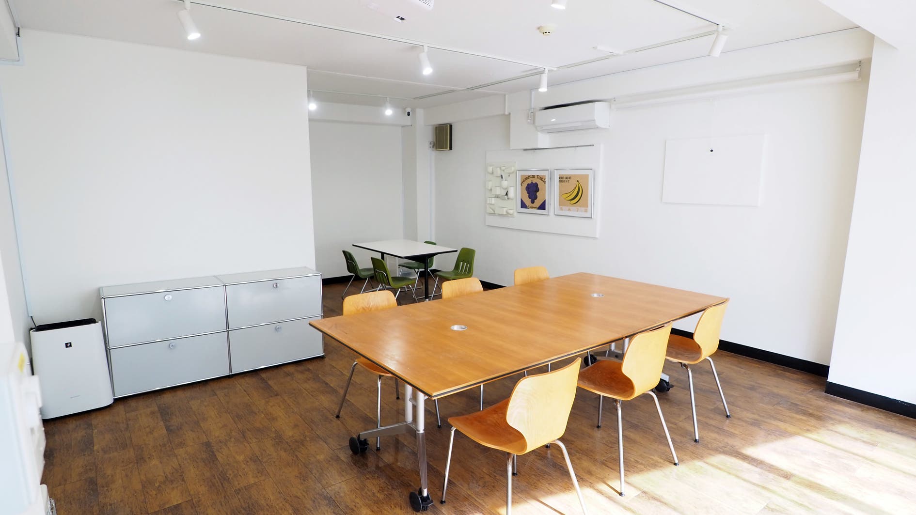 【SHIBUYA ROCKS 301】渋谷パルコから5秒！撮影、パーティー、会議、控室、高速WiFi、土足OK！の写真2