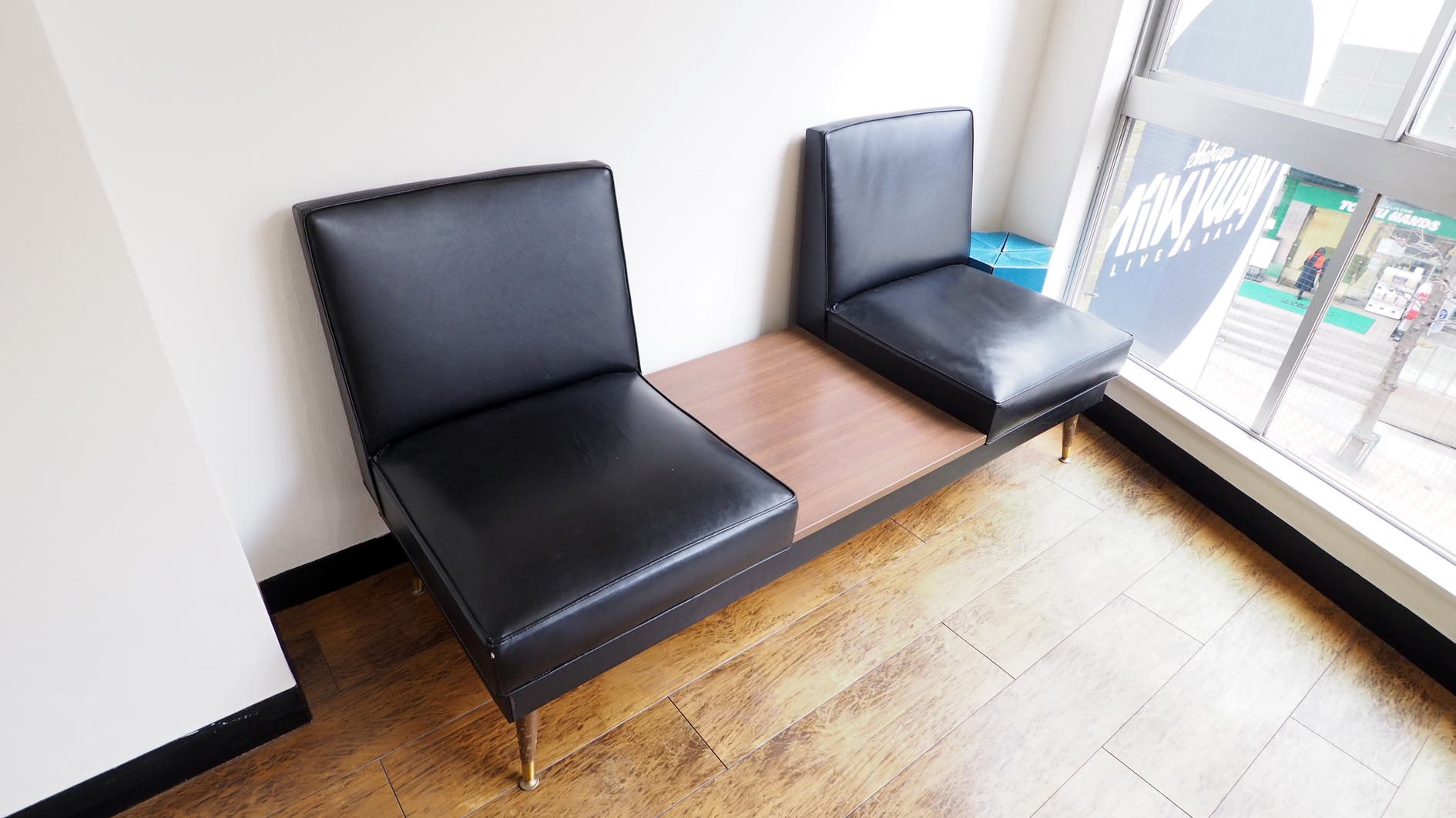 【SHIBUYA ROCKS 301】渋谷パルコから5秒！撮影、パーティー、会議、控室、高速WiFi、土足OK！の写真11