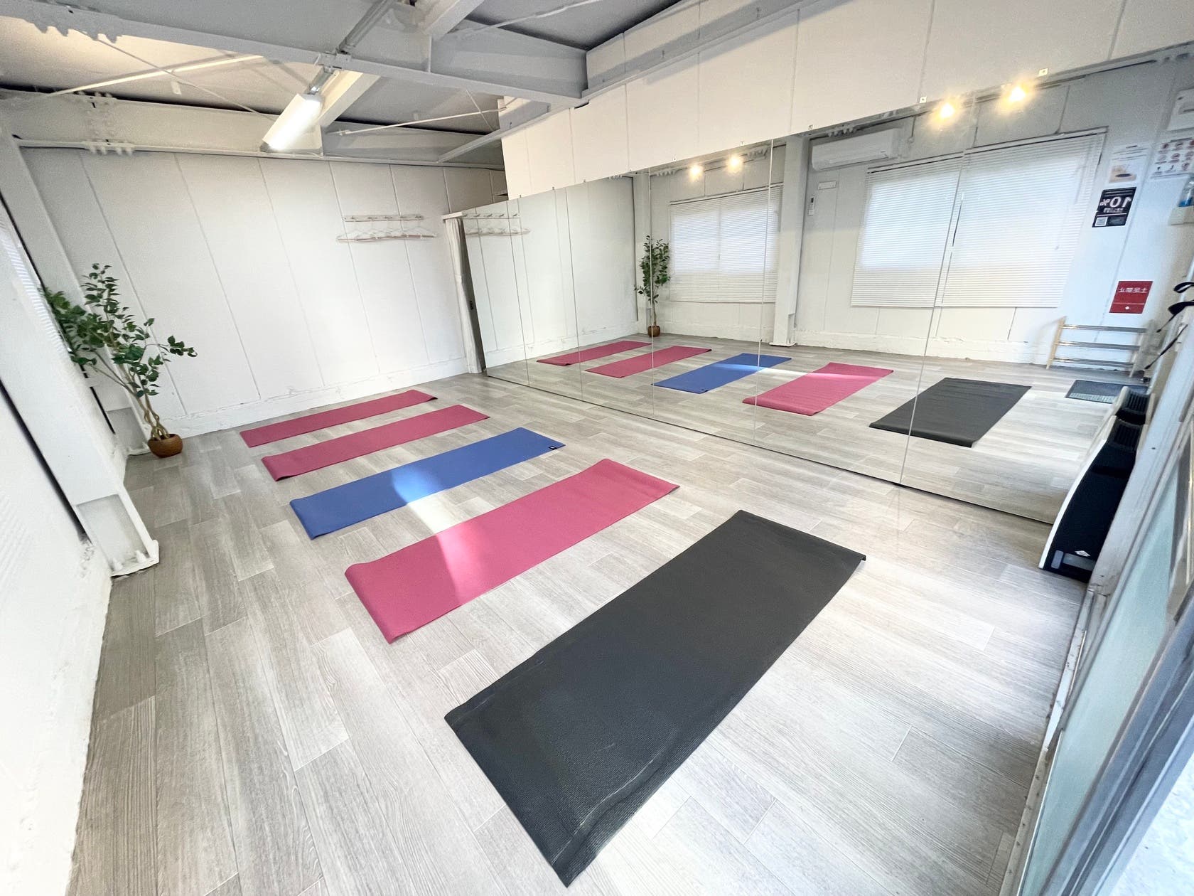 【北千住駅5分】約20平米｜横6m×縦3.5m｜地域最安｜天井高｜清潔感有｜5人位で丁度👍｜毎日清掃🧹｜レンタルスタジオの写真18