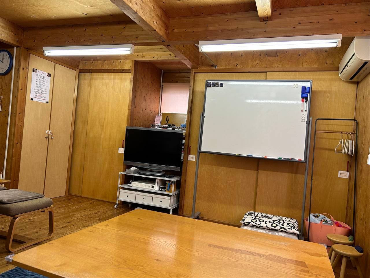木のぬくもりを感じる個室スペース。様々な目的利用に！猫もいるニャ🐱の写真6