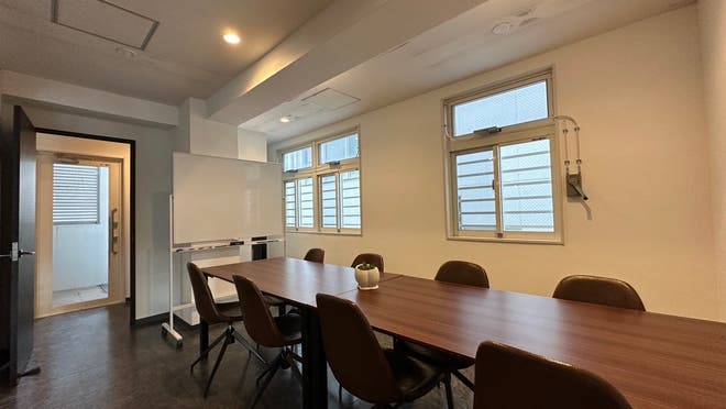那覇市丨古島・おもろまち近く丨会議室(最大10名)丨レンタルスペース丨無料駐車場ありの写真3