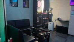G【15名前後】梅田駅近/カラオケ・ダーツ無料/ネオンのオシャレ空間の写真4