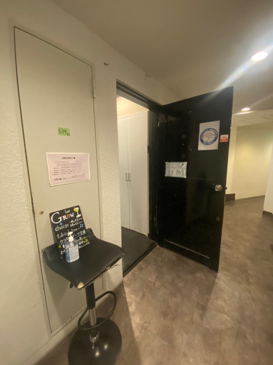 G【15名前後】梅田駅近/カラオケ・ダーツ無料/ネオンのオシャレ空間の写真10