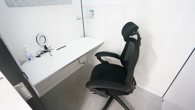 <RemoteworkBOX HKTビル神保町店【No.3】>完全個室⭐️Wi-Fi無料!2時間以上の利用でお得!の写真2