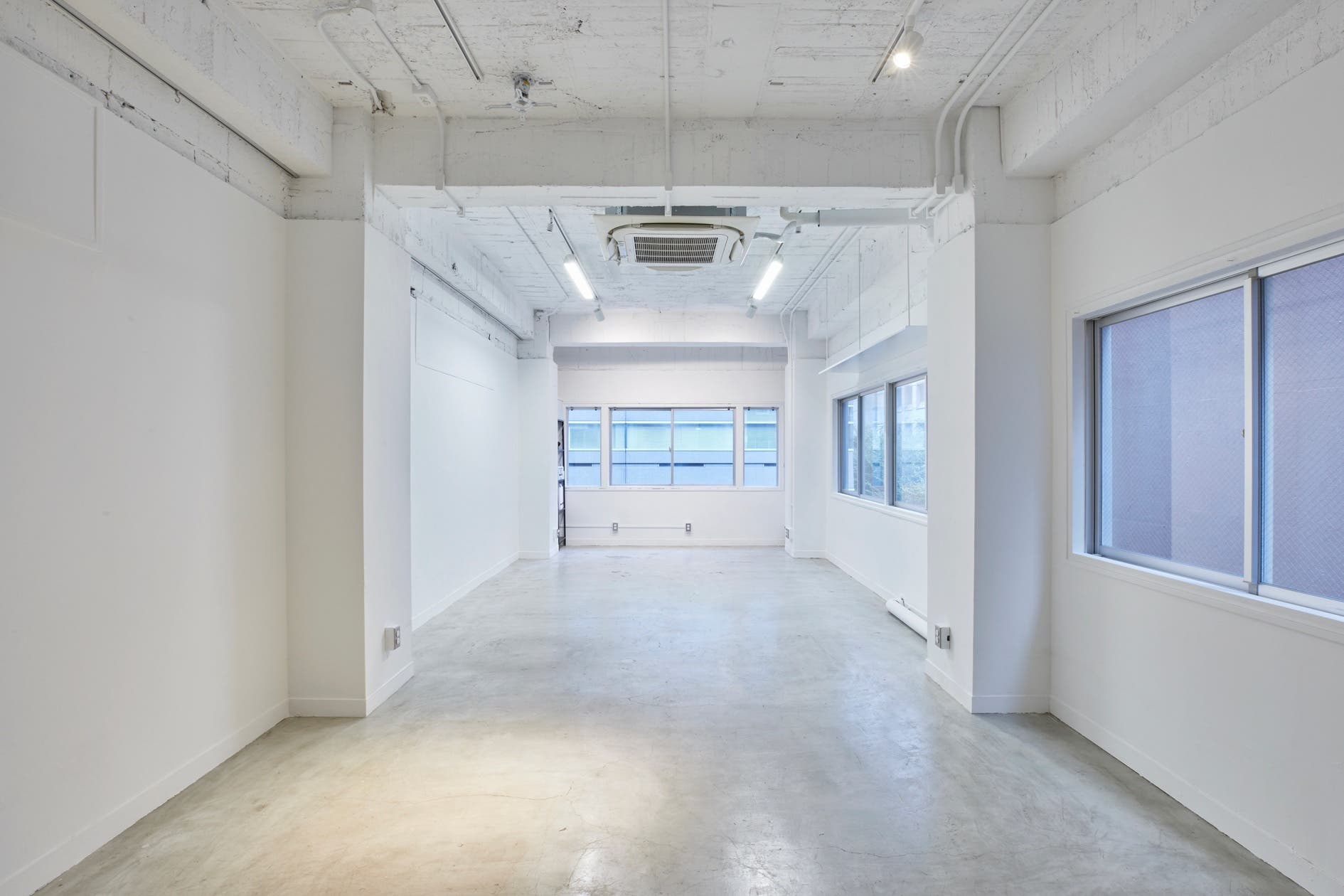 【日本橋】ALL FLOOR B1【40㎡】1F–RF【38㎡】・会議・撮影・ライブ・パーティー・イベント・音出し可能【駅チカ】の写真12