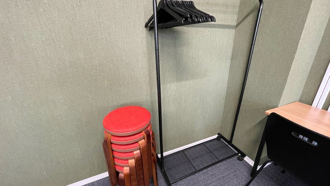 【静岡駅徒歩5分・34名着席可・無料WiFiあり】貸し会議室UNIELL 静岡駅北口 研修 講演 セミナー ヨガの写真17