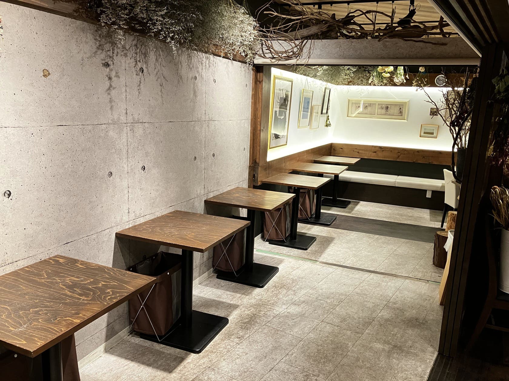 京王相模原線稲城駅直結の花屋&花教室スペースの写真5