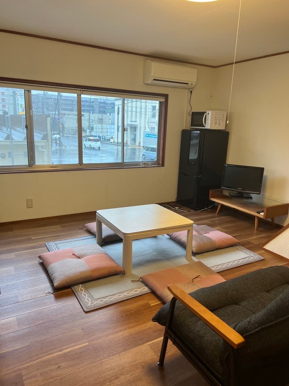 近鉄大久保駅徒歩2分　JR新田駅徒歩4分　近隣スーパー目の前　女子会、パーティー、休憩、教室、マッサージ、打合せなどに☆の写真5