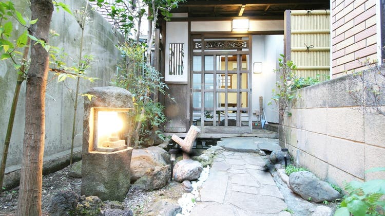 B27 駅からすぐ!都内とは思えない旅館風一軒家の写真1