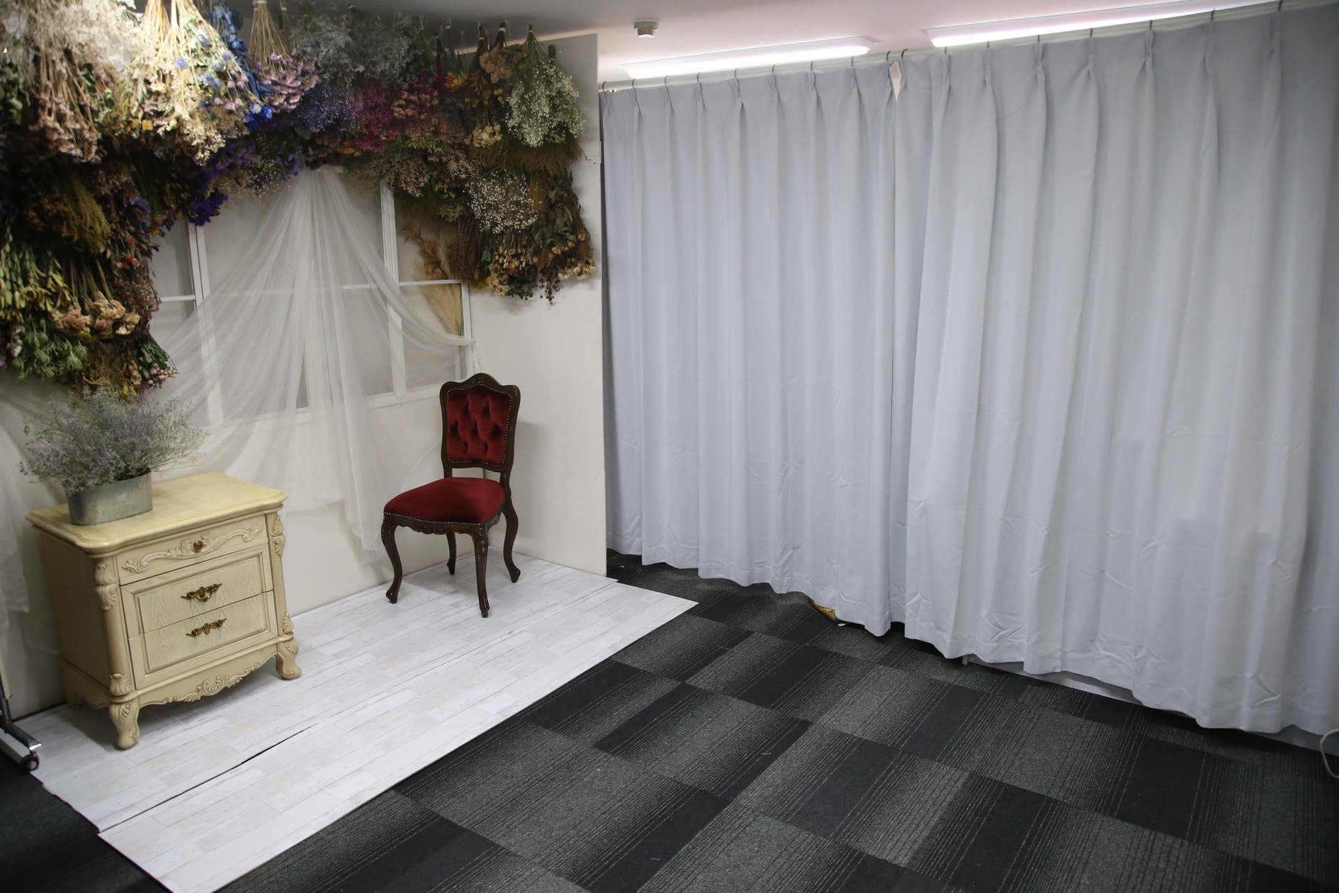 【花魁部屋/フォトスペース/谷町六丁目/駅近】スタッフ常駐スタジオの写真8