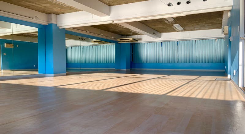 蔵前駅から徒歩1分👟・最大25名で利用可能な大型レンタルスタジオ🌟(ダンス💃ヨガ🤸‍♂️撮影📹に‼︎)