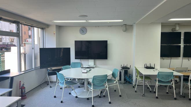 【八丁堀・茅場町】事前見学OK!前日搬入OK!セミナーやハッカソン、イベントで利用できる東京駅から徒歩15分の会議室の写真5