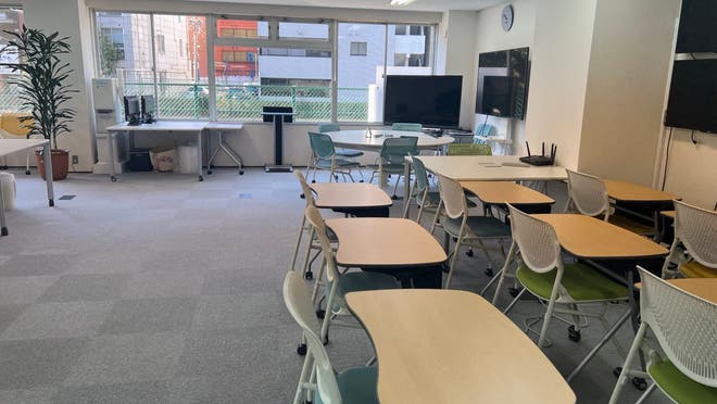 【八丁堀・茅場町】事前見学OK!前日搬入OK!セミナーやハッカソン、イベントで利用できる東京駅から徒歩15分の会議室の写真11