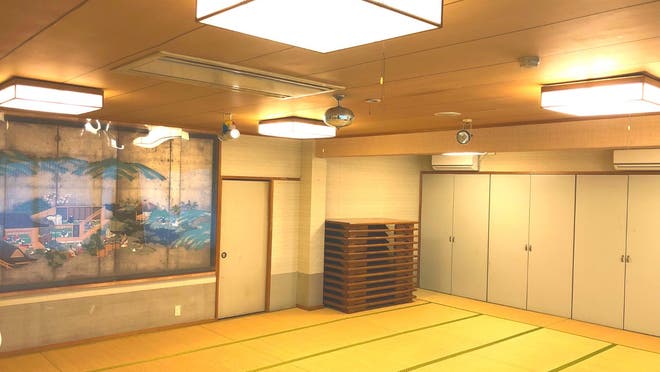 漢方薬草湯元気人村内の個室和室!30畳で広々!海も夕日も見えます!の写真4