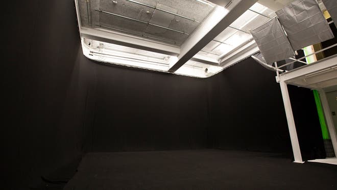 大型3面R白ホリゾントのレンタル撮影スタジオ/蔵前駅徒歩5分の写真3