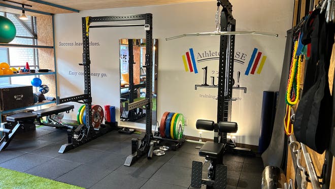 【広島市】トレーニングスペース プライベートジム/レンタルジム/筋力トレーニング/ヨガ/整体/マッサージの写真3