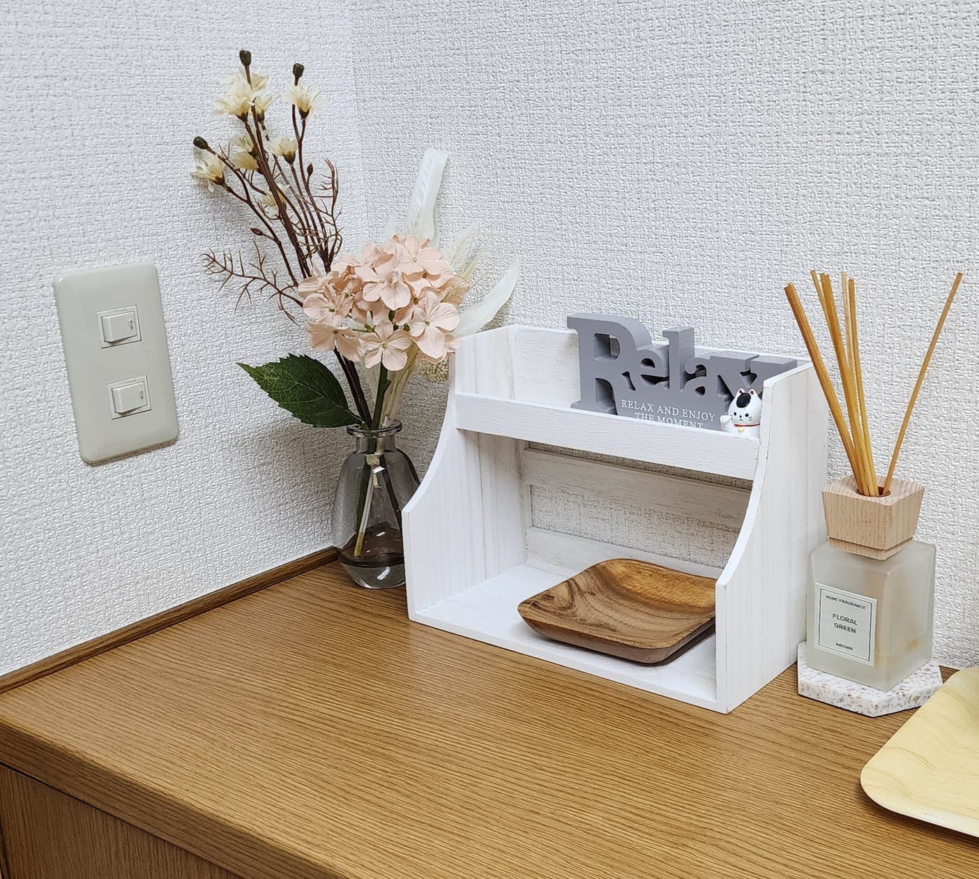 草加駅東口から徒歩3分/24時まで使える/お部屋タイプの小さな会議室/Wifi/web面談/女子会/推し活/ボードゲームの写真6