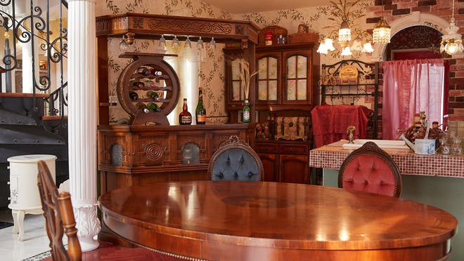 まるでヨーロッパの貴族の館。夢のような非日常空間を贅沢に一棟丸ごと貸切可能📷撮影会、コスプレ、推し活、誕生会/お迎えサービス有の写真2