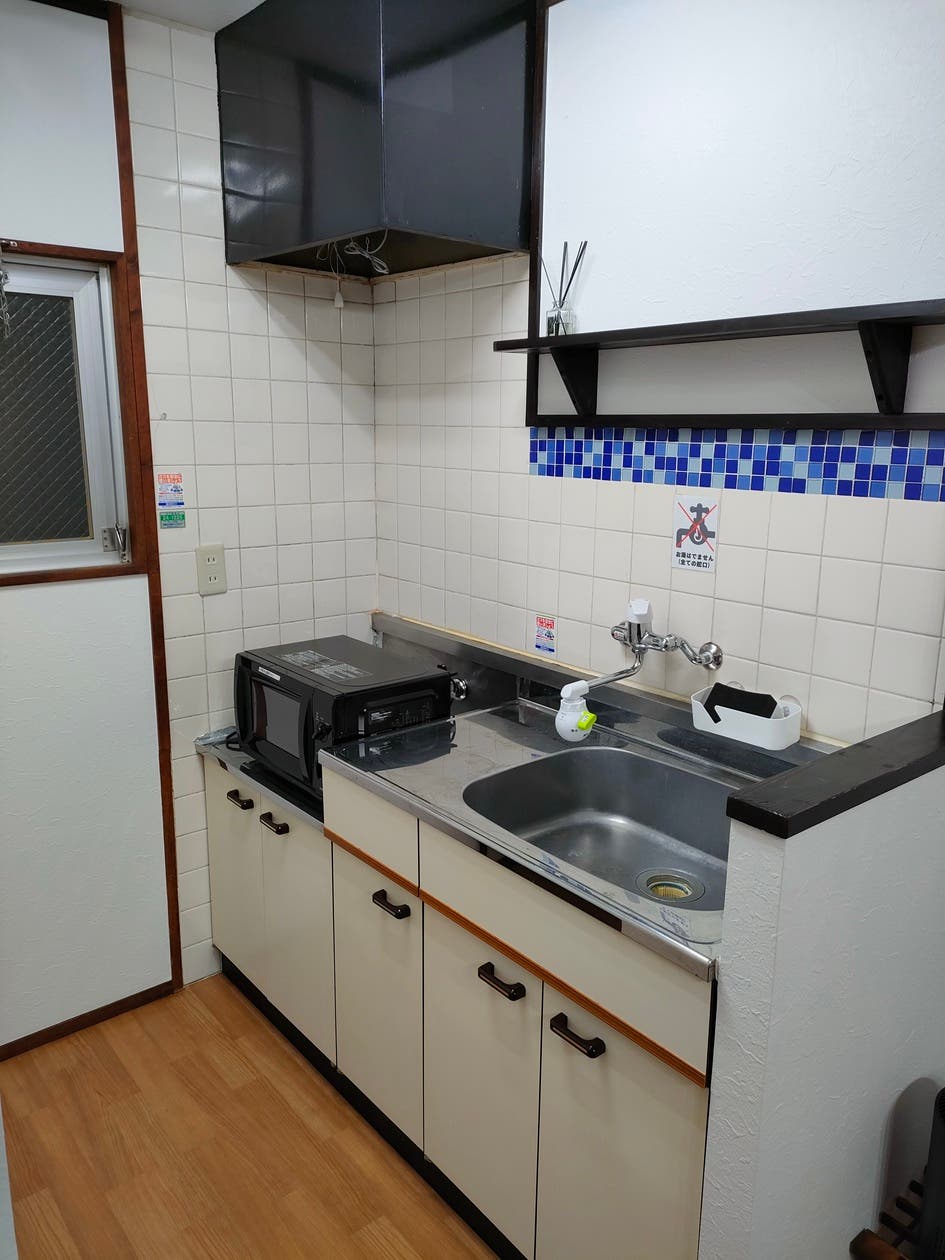 50インチTVのある完全個室貸会議室｜web会議・商談・面接・打合せ・勉強会・個人レッスンなどの写真14