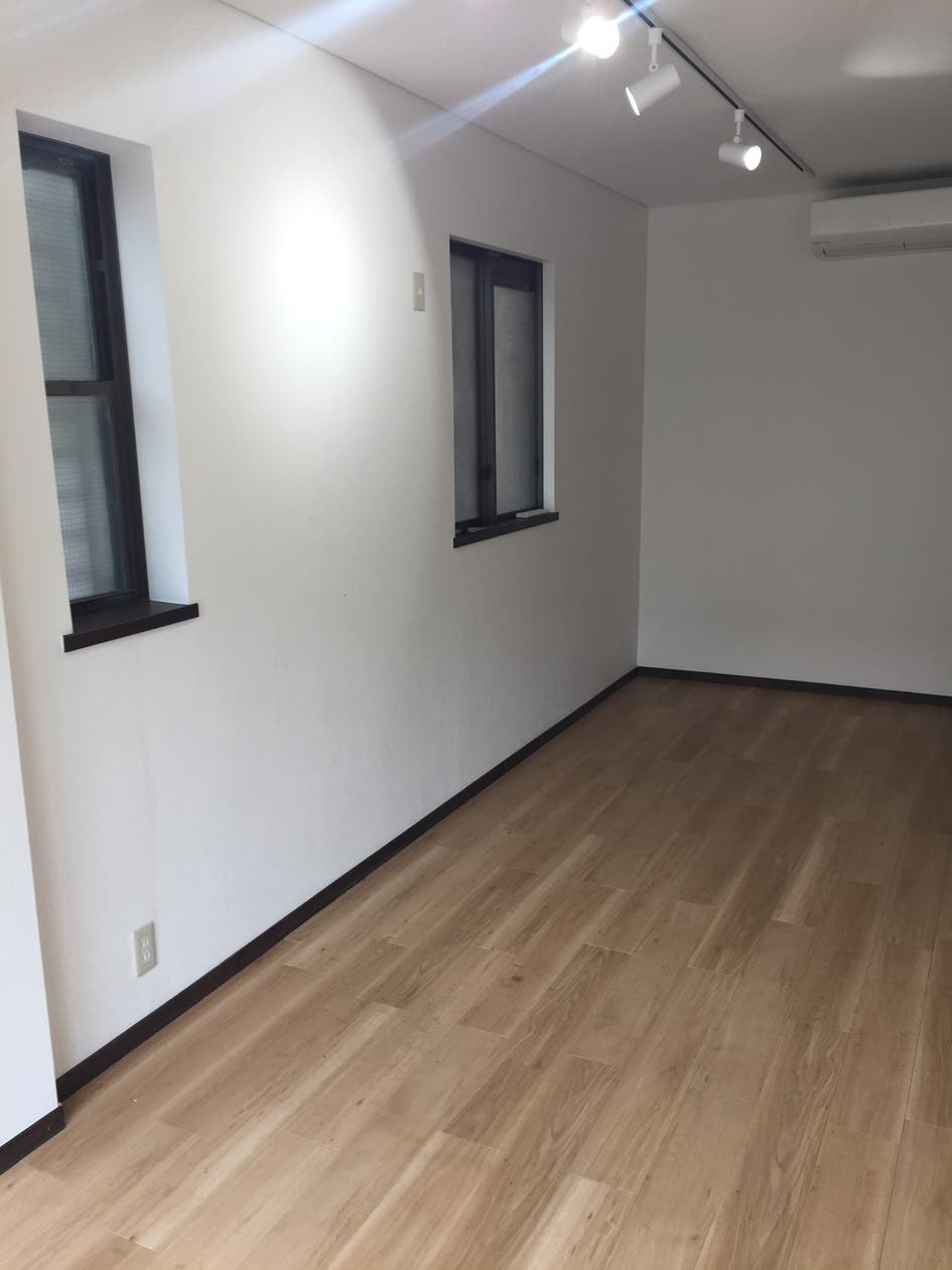 【豊洲駅徒歩3分】大通り沿いのポップアップ・ショップスペース！雑貨や服の販売、テストマーケティング等に最適の写真2