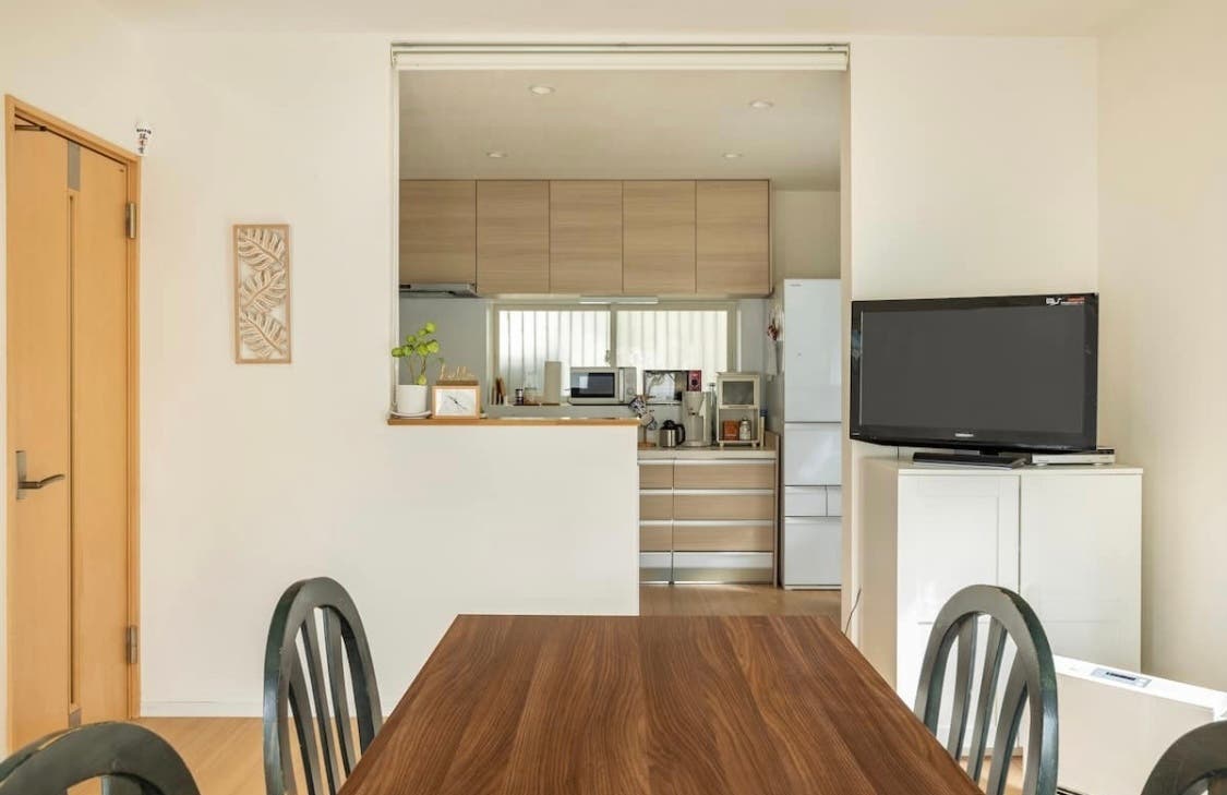 【元町中華街駅から徒歩6分の一軒家】自然光豊かなダイニング&キッチン♡　撮影・ホームパーティー・ワークショップなどに！の写真7