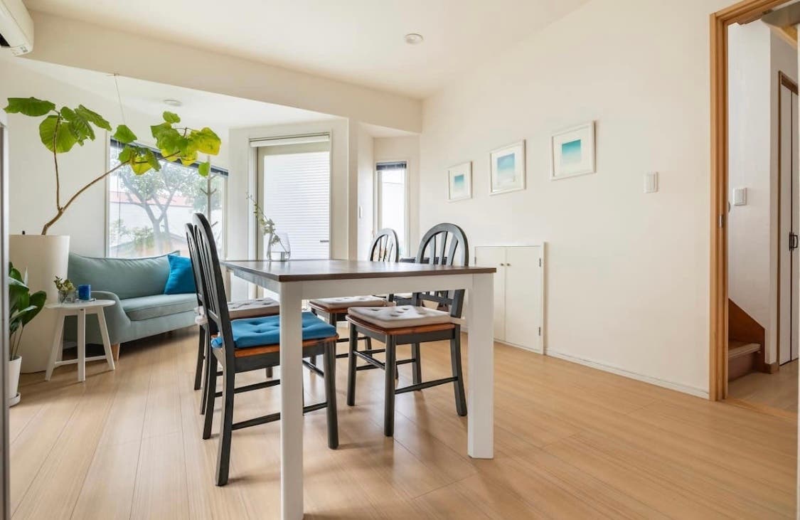 【元町中華街駅から徒歩6分の一軒家】自然光豊かなダイニング&キッチン♡　撮影・ホームパーティー・ワークショップなどに！の写真2