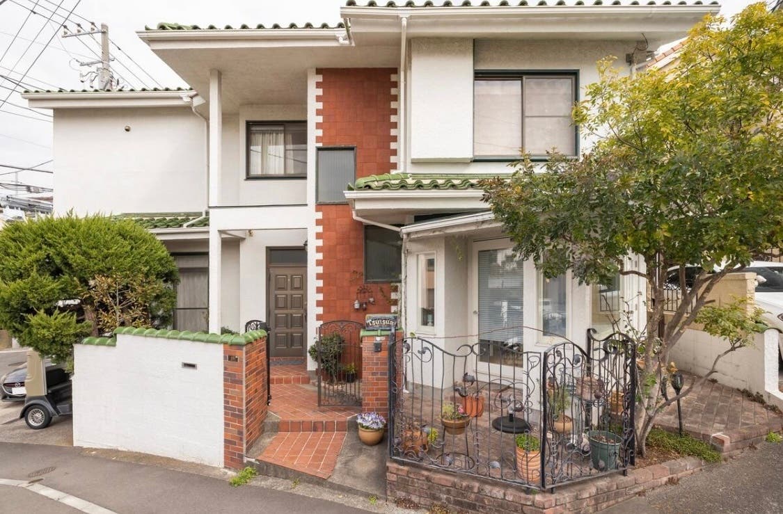 【元町中華街駅から徒歩6分の一軒家】自然光豊かなダイニング&キッチン♡　撮影・ホームパーティー・ワークショップなどに！の写真10