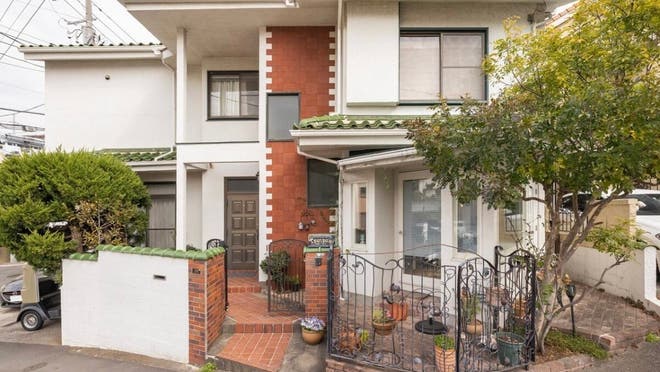 【元町中華街駅から徒歩6分の一軒家】自然光豊かなダイニング&キッチン♡ 撮影・ホームパーティー・ワークショップなどに!の写真10