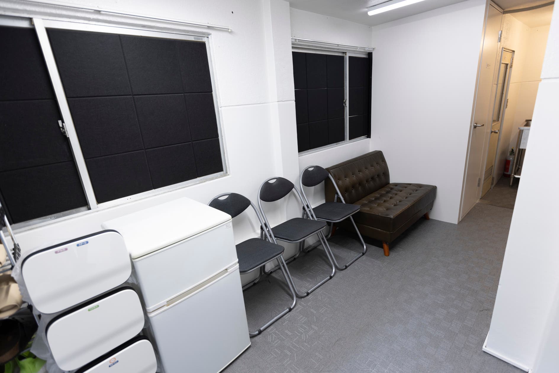 西日暮里駅徒歩3分！ 自然光撮影対応の白ホリスペースがメインのレンタル撮影スタジオの写真7