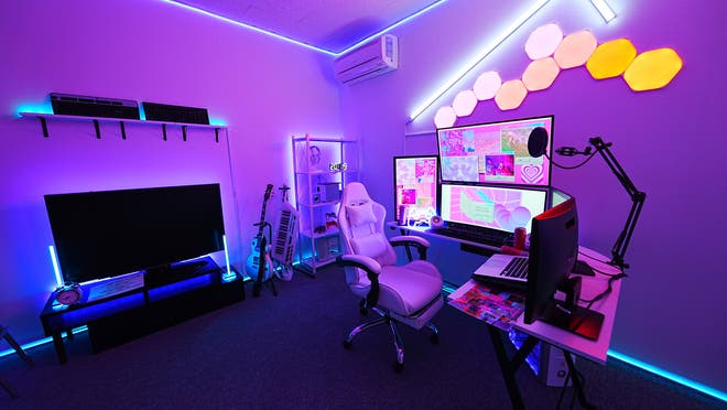 【ゲーミングルーム】in Booty東京 ネオンのあるゲーミングルームの写真2