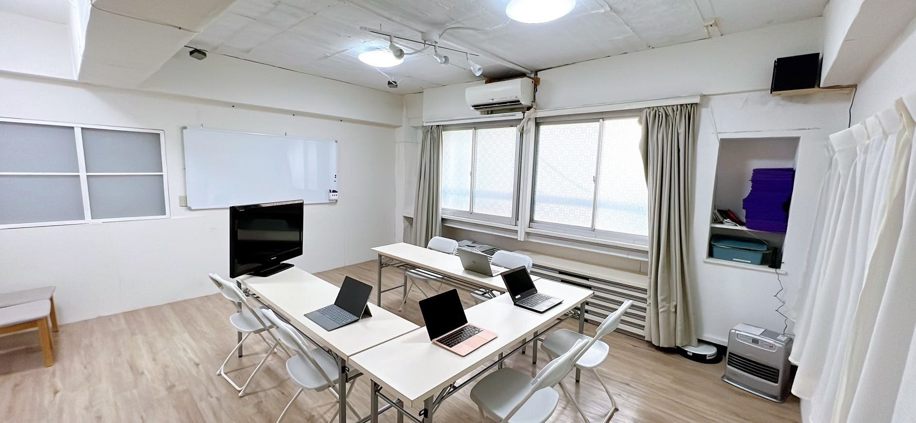 ⭐️ヨガマット有⭐️トレーニングや机＆椅子も充実してるのでワークショップも可能！の写真7