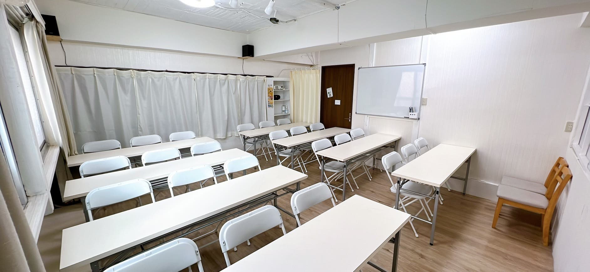 ⭐️ヨガマット有⭐️トレーニングや机＆椅子も充実してるのでワークショップも可能！の写真9