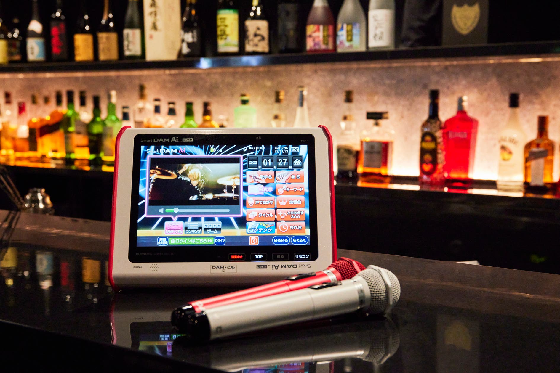 新宿駅から徒歩6分/テーブル席、ソファー席、カウンター、カラオケ、ダーツ豊富な設備/CM。動画広告にお勧め！の写真6