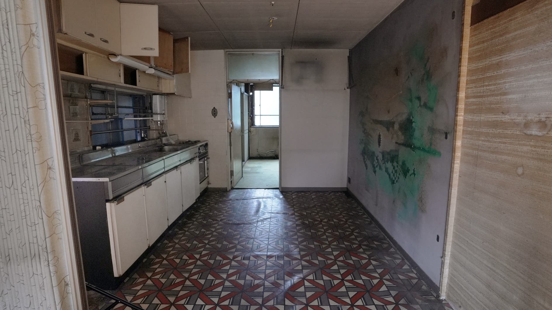 廃墟スタジオ【ビル全体貸し】千種駅徒歩5分　昭和の衰退した空気を感じられるスタジオの写真11