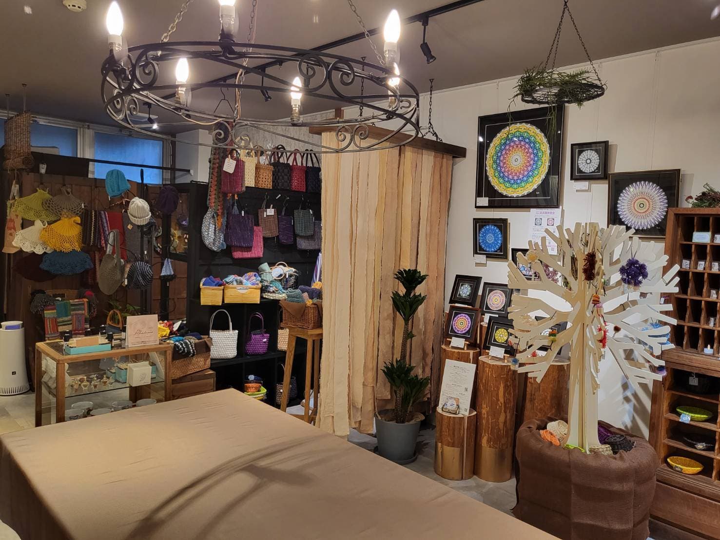 各種個展、ワークショップ、セミナー、展示会などに【青葉通一番町駅から徒歩２分】想像力の湧くフレキシブルな店内　の写真6