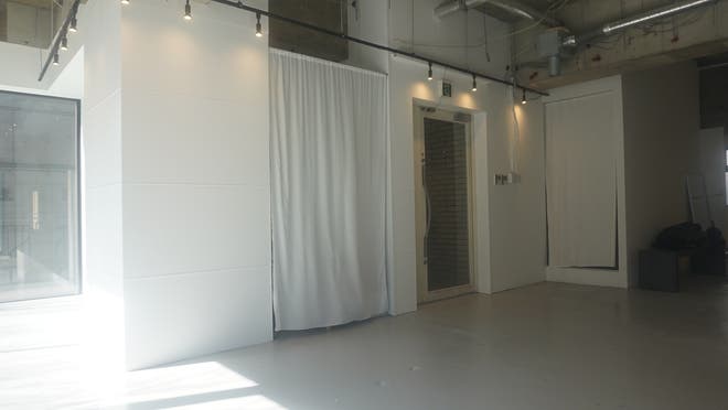 表参道駅徒歩1分、青山通り沿いの133㎡のギャラリースタジオの写真6