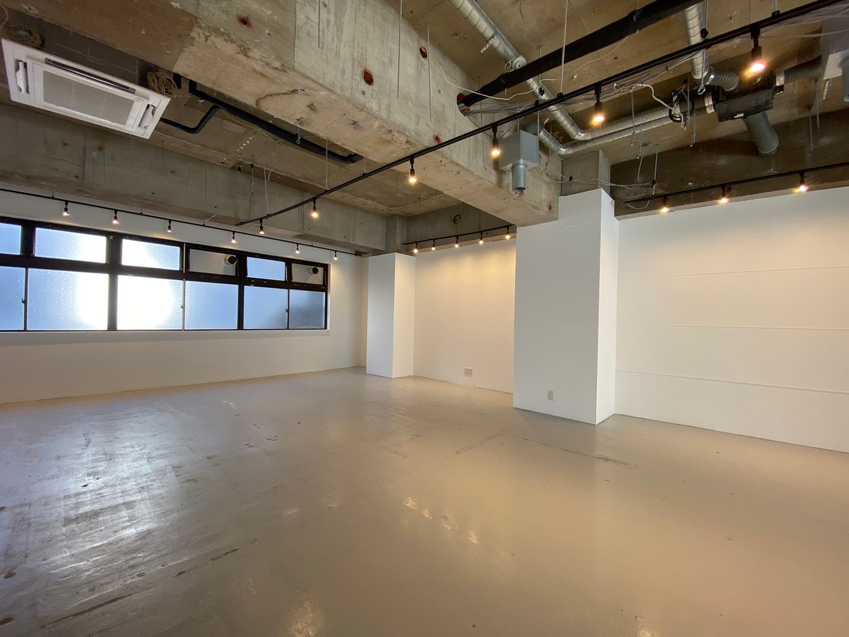 表参道駅徒歩1分、青山通り沿いの133㎡のギャラリースタジオの写真10