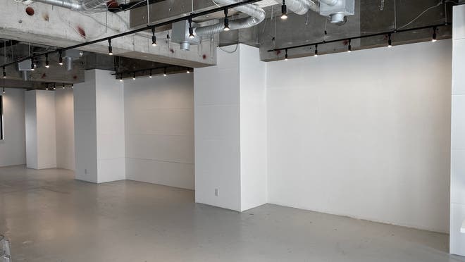 表参道駅徒歩1分、青山通り沿いの133㎡のギャラリースタジオの写真5