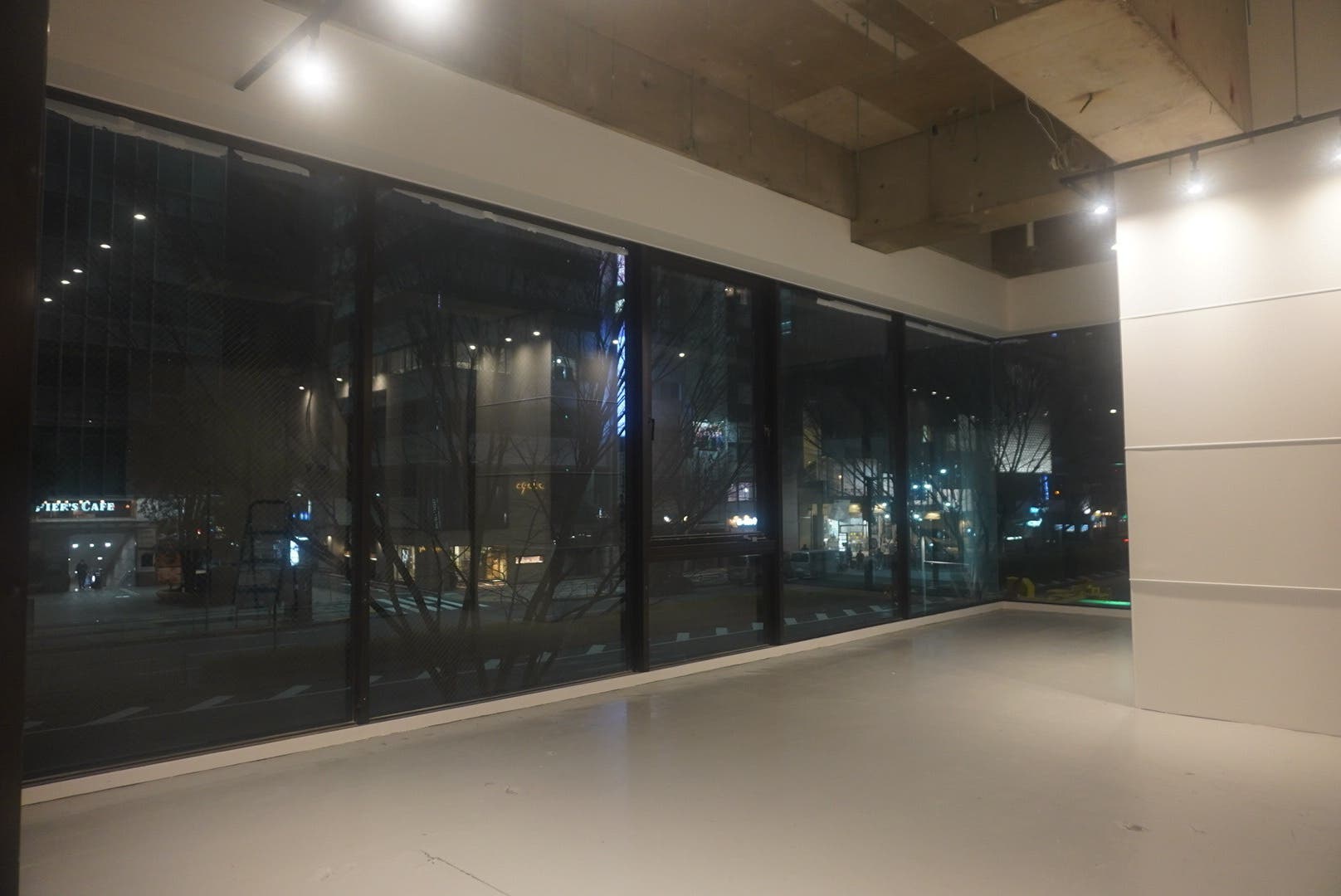 表参道駅徒歩1分、青山通り沿いの133㎡のギャラリースタジオの写真9